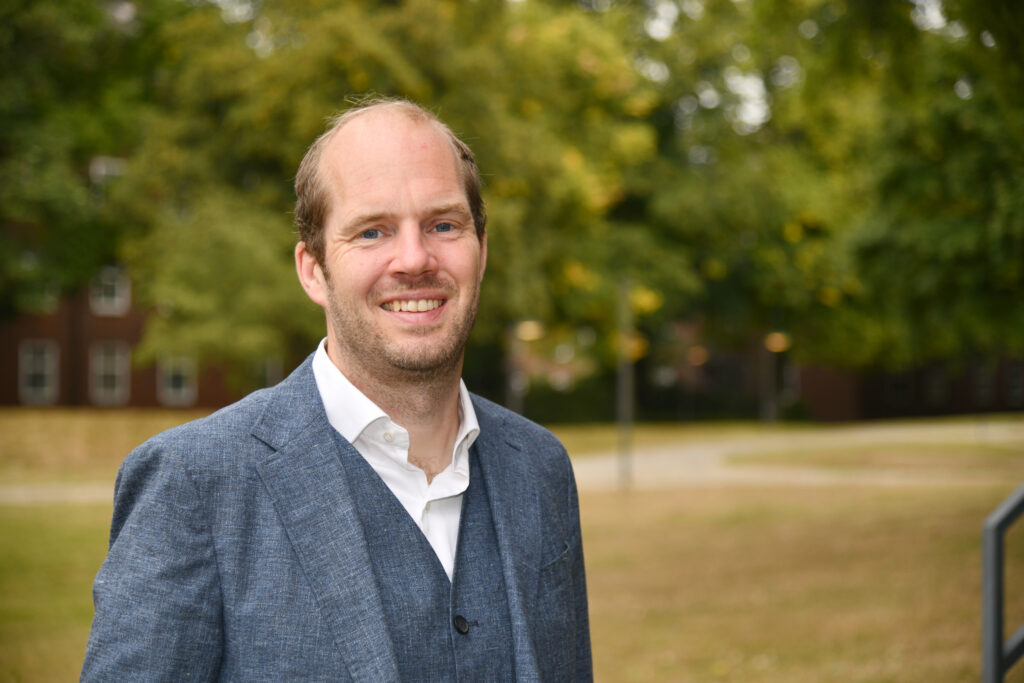 Neuberufen: Heinrich Hartmann - Helmut-Schmidt-Universität ...